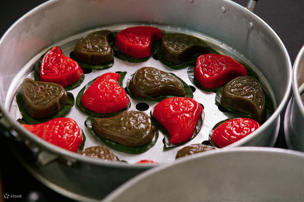 [Klook Exclusive] Kueh For A Cause: Traditional kueh-making with Qara ...